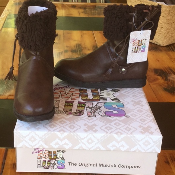 Muk Luks | Shoes | Muk Luks Brown Boots With Faux Sherpa Liningcuff ...